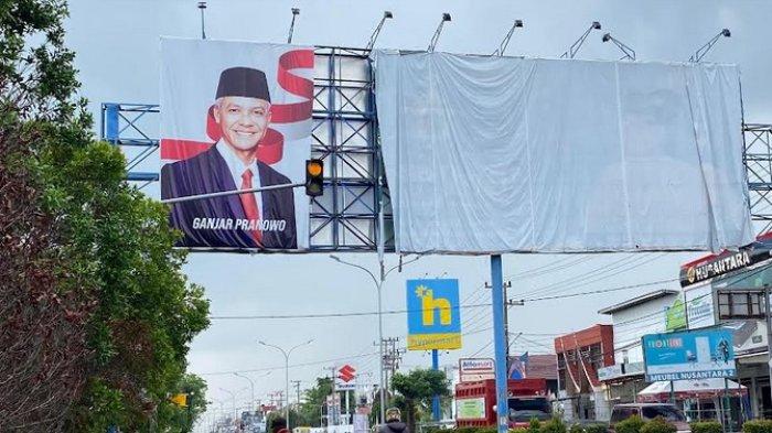 Baliho Ganjar-Mahfud di Banjarbaru Robek, Begini Kata Tim Pemenangan ...