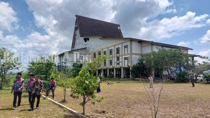 Gedung Pertemuan di SMAN Banua Kalsel Alami Kerusakan Sejak 2018 ...