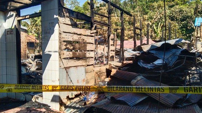 Enam Rumah di Kayu Bawang Kabupaten HST Ludes Terbakar. Total Kerugian Capai Ratusan Juta ...