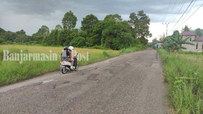 Warga Keluhkan Ruas Jalan Palajau-Palas yang Tak Kunjung Diperbaiki, Kondisinya Rusak Parah ...