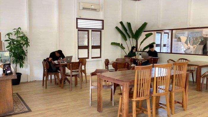 Kuliner Kalsel - Cabang Hello Coffee di Banjarmasin, Lokasinya Tak ...
