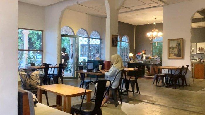 Kuliner Kalsel - Serunya Berkunjung ke Hello Coffee Banjarbaru, Boleh ...