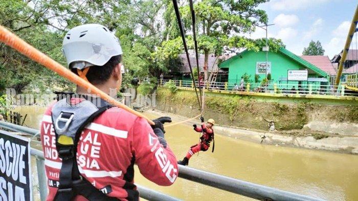 Vertical Rescue Indonesia Regional Kalsel Latihan Bersama di Atas ...