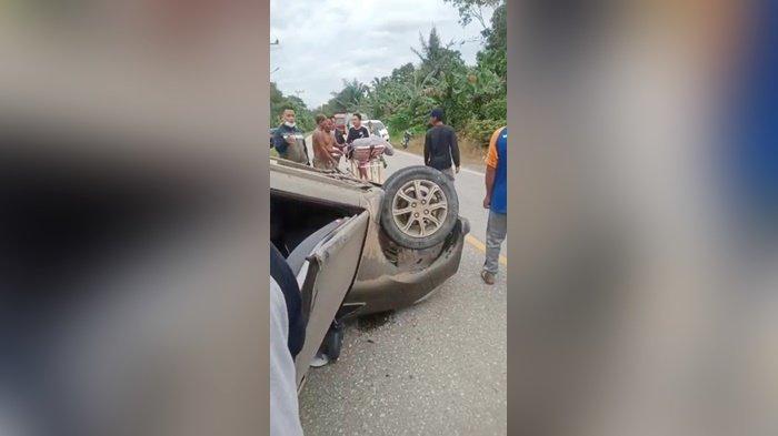 Ban Pecah, Mobil Rombongan Jemaah Haul Guru Sekumpul Asal Kaltim ...