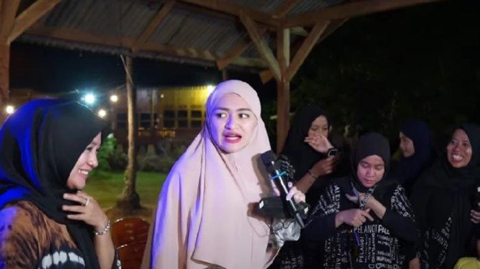 Nathalie Holscher Tiba-Tiba Nyanyi Lagi, Mantan Istri Sule Kejutkan Warga Lampung ...