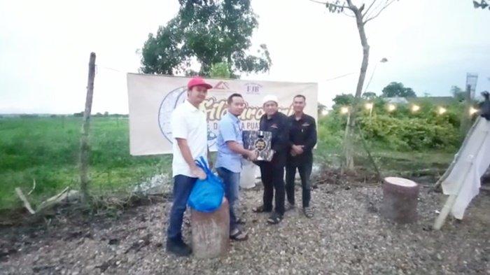 Setelah Bantu Korban Banjir di Kabupaten Banjar, PT AGM Salurkan 10.000 ...