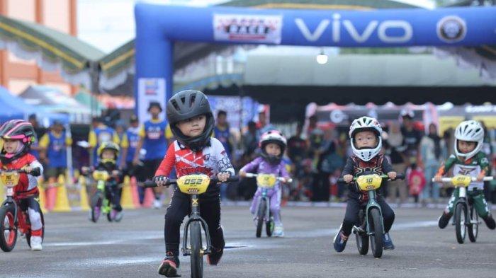Intip Aksi 207 Rider Bocil Berlaga di Open Race Pushbike Pahuluan HSS ... Intip Aksi 207 Rider Bocil Berlaga di Open Race Pushbike Pahuluan HSS ...