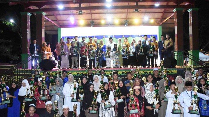 Pj Bupati Kapuas Erlin Hardi Tutup Festival Seni Qasidah 2024 ...