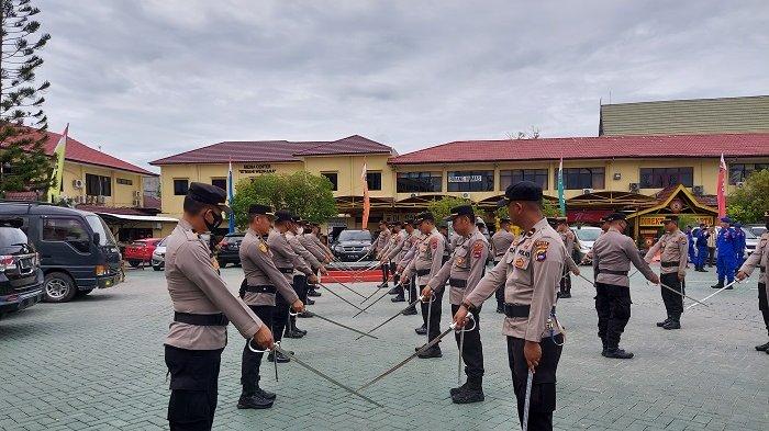Pascasertijab di Mabes Polri, Pisah Sambut Kapolda Kalsel Bakal ...