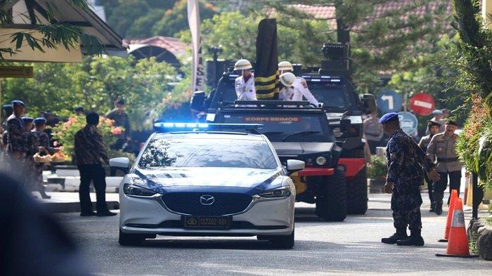 Mapolda Kalsel Resmi Pindah ke Banjarbaru, Pataka Polda Dibawa ke Ibu ...