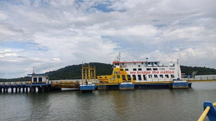 Pembelian Tiket Penyeberangan di Pelabuhan ASDP Batulicin Terapkan Non ...