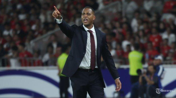 Jelang Lawan China, Pelatih Timnas Indonesia Patrick Kluivert Dapat Kabar Buruk karena Barcelona ...