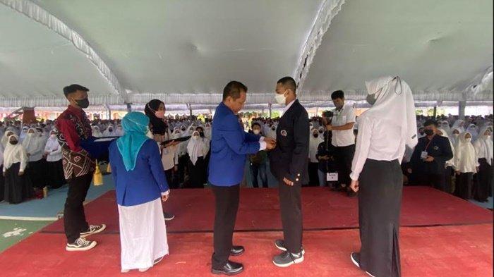 Politeknik Negeri Banjarmasin Kukuhkan 1.212 Mahasiswa Baru, Dua dari ...