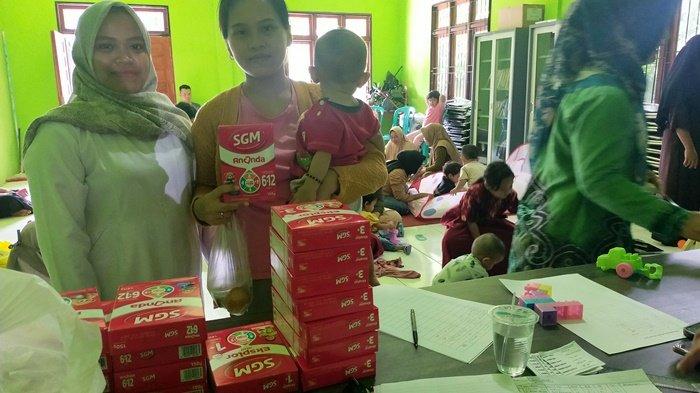 Percepat Pengurangan Stunting, Desa Dahai Balangan Berikan Susu untuk ...