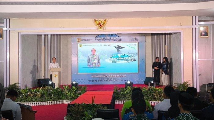 Disporapar HST Menggelar Awarding Ceremony Parisj Van Borneo Tourism ...