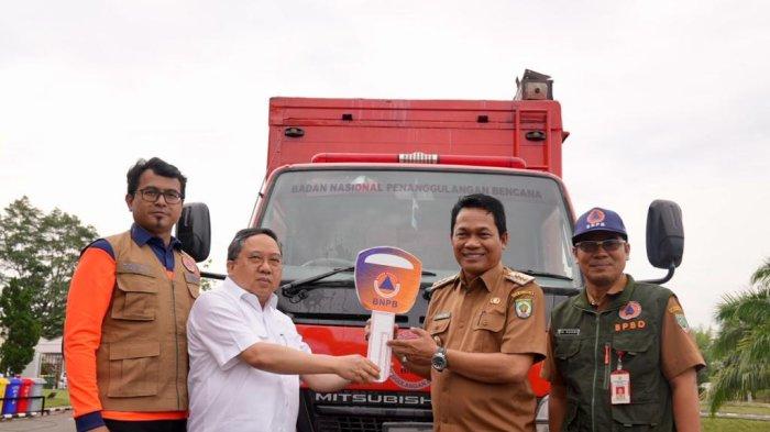 Terima Bantuan Mobil Dapur Umum, Abdul Hadi Harapkan Bisa Untuk Bantu ...