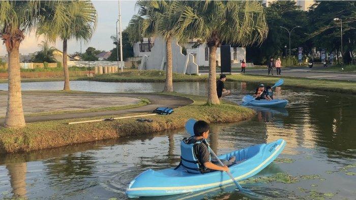 WISATA KALSEL- Kini Ada Wahana Naik Perahu Kano The Panorama di ...