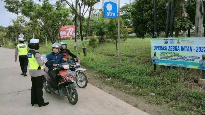 Hari ke 10 Operasi Zebra Intan, Satlantas Polres Balangan Gencar Kampanye Keselamatan Berkendara ...