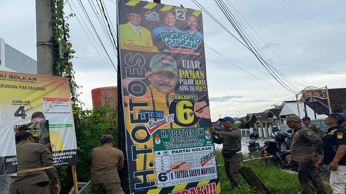 Langgar Perda, Puluhan Alat Peraga Kampanye Caleg di Banjarbaru Ditertibkan Satpol PP ...