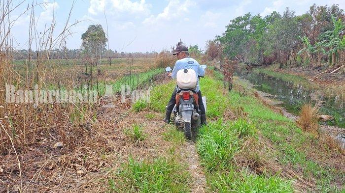 Petani Eks UPT Bahandang 2 Batola Keluhkan Akses Jalan Usaha Tani ... Petani Eks UPT Bahandang 2 Batola Keluhkan Akses Jalan Usaha Tani ...