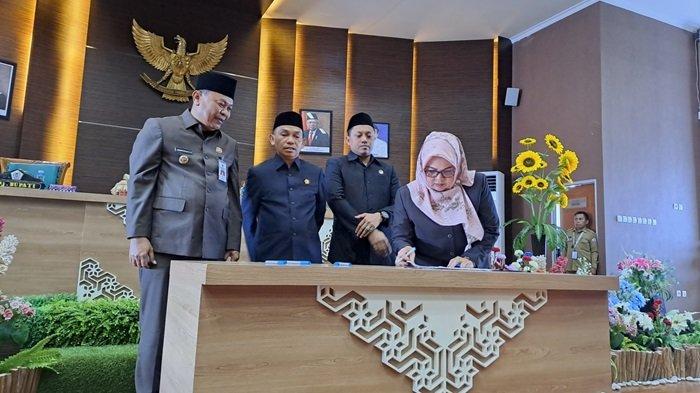 DPRD Batola Setuju Raperda Pertanggungjawaban Pelaksanaan APBD Batola Tahun Anggaran 2023 ...