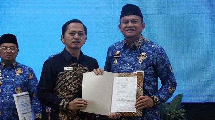 Raih Predikat Tertinggi Kepatuhan Pelayanan Publik, Pj Bupati Sebut Jadi Motivasi Pemkab HSS ...