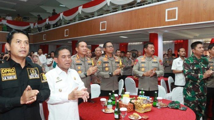 Polda Kalsel dan Polresta Banjarmasin Gelar Baksos Sekaligus Penanaman Pohon di UIN Antasari ...