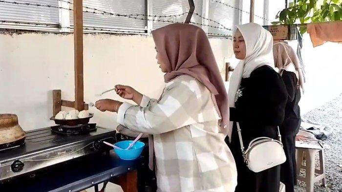 Belajar di Internet, Warga Banjarbaru Bisnis Apam Peranggi Kini Sampai ...