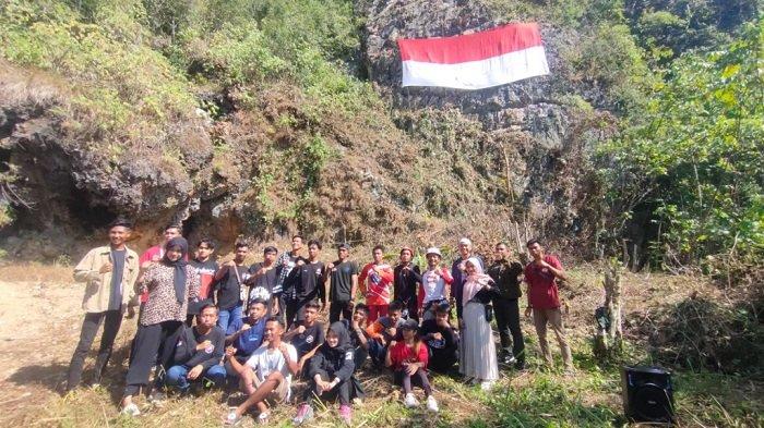 Semarakkan HUT ke-78 RI, Komunitas Pencinta Alam di HST Kibarkan ...