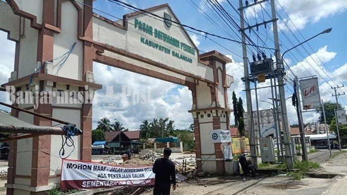 Rehabiltasi Pasar Batumandi Kabupaten Balangan, Pedagang Pindah ...