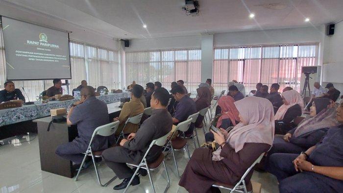 Seluruh Fraksi Sampaikan Pandangan Umum Terhadap Pertanggungjawaban APBD 2023, Ini Saran ...