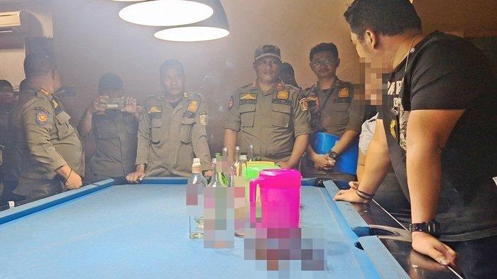 Satpol PP Kota Balikpapan Gelarr Razia, 900 Botol Miras Disita dari THM dan Tempat Biliar ...
