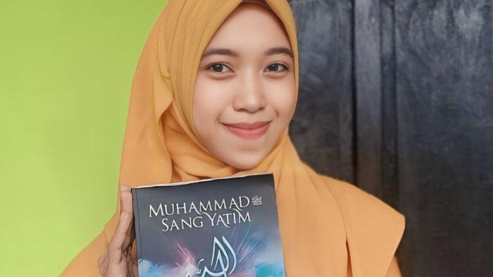 Sabrina Paling Suka Baca Novel - Banjarmasinpost.co.id
