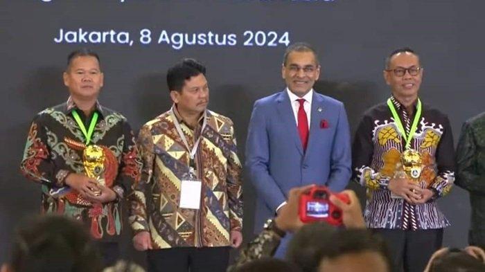 Optimalkan Jaminan Kesehatan, Pemkab HSS Raih UHC Award 2024 - Banjarmasinpost.co.id