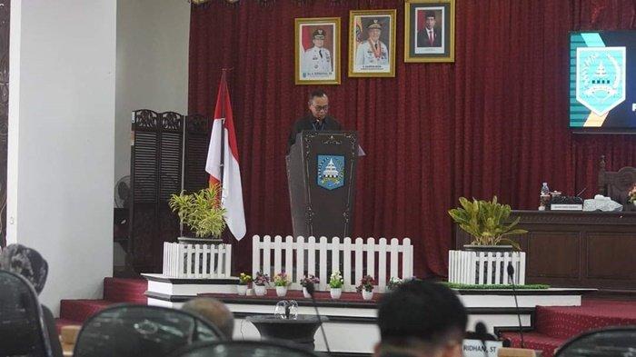 Tanggapi Pandangan Fraksi DPRD HSS Terhadap Pertanggungjawaban APBD 2023, Sekda Sampaikan ...