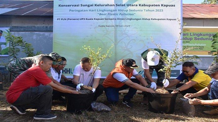 Ikuti Konservasi Sungai di Selat Utara, Sekda Kapuas : Saya Berharap ...