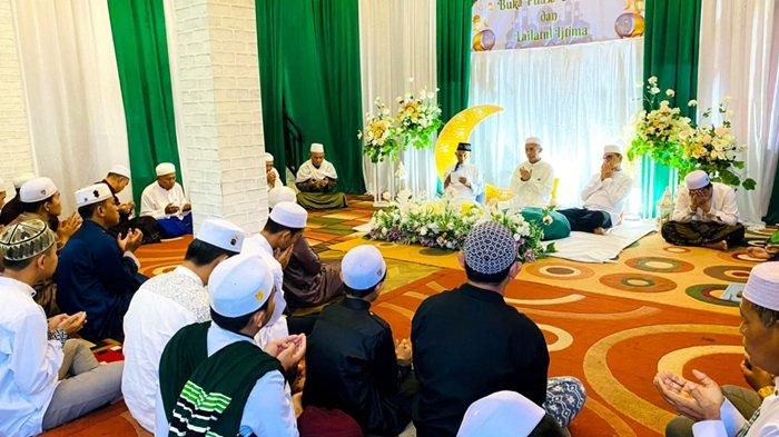 Sekda Kotabaru Hadiri Acara Buka Puasa Bersama dan Lailatul Ijtima ... Sekda Kotabaru Hadiri Acara Buka Puasa Bersama dan Lailatul Ijtima ...