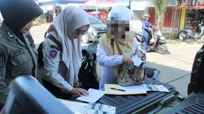Keluyuran di Jam Kerja, 16 ASN dan non ASN di HSS Terjaring Razia Satpol PP - Banjarmasinpost.co.id