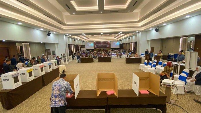 Jadi Meme “Abdi Negara”, Begini Reaksi Anggota KPPS di Kalimantan ...