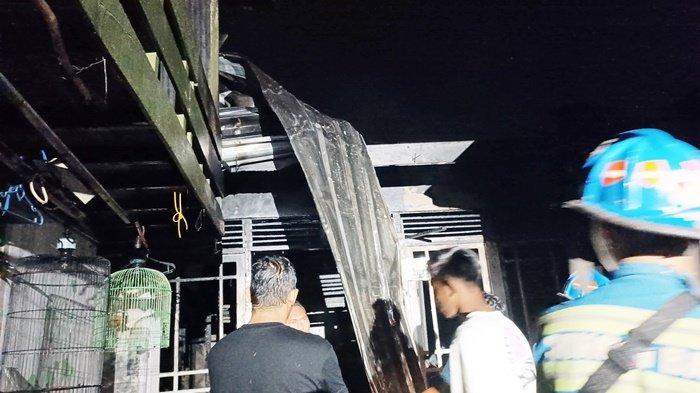Kebakaran Rumah di Jalan Sultan Adam Banjarmasin, Korban Sedang Makan ...