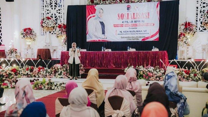 Anggota DPR Aida Muslimah Undang Dosen Sosiologi ULM pada Sosialisasi 4 Pilar MPR RI ...