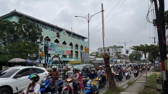 Begini Situasi Ruas Jalan S Parman Kota Banjarmasin Setiap Pagi ...