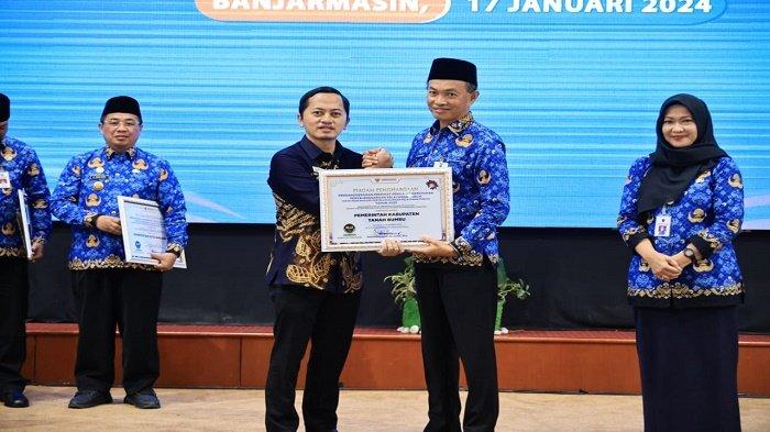 Raih Penghargaan dari Ombudsman, Tanbu Masuk Zona Hijau Penyelenggaraan Pelayanan Publik 2023 ...