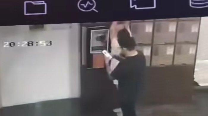 Viral Suami Terseret Mobil Usai Labrak Istri Selingkuh Di Jaktim