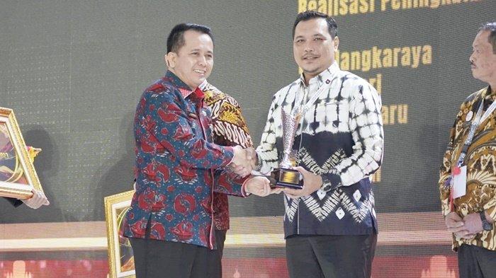 Wali Kota Aditya Raih APBD Award dari Kemendagri, Banjarbaru Realisasi Pendapatan Daerah ...