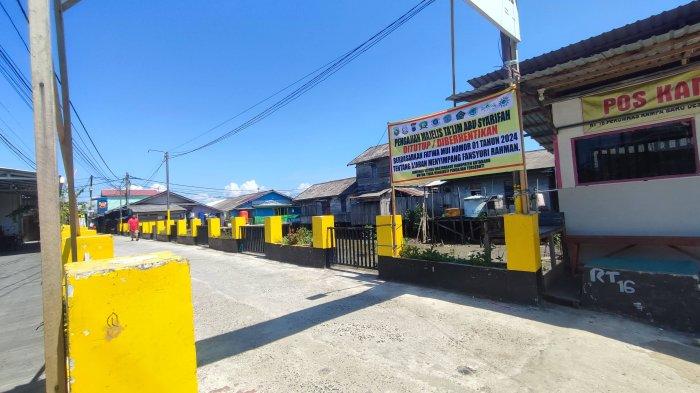 Pakem Kotabaru Pasang Spanduk Larangan Pengajian Fansyuri Rahman di ...