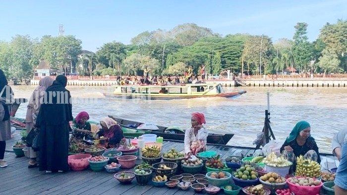 Wisata Banjarmasin - Setelah ke Pasar Terapung Melakukan Susur Sungai ...