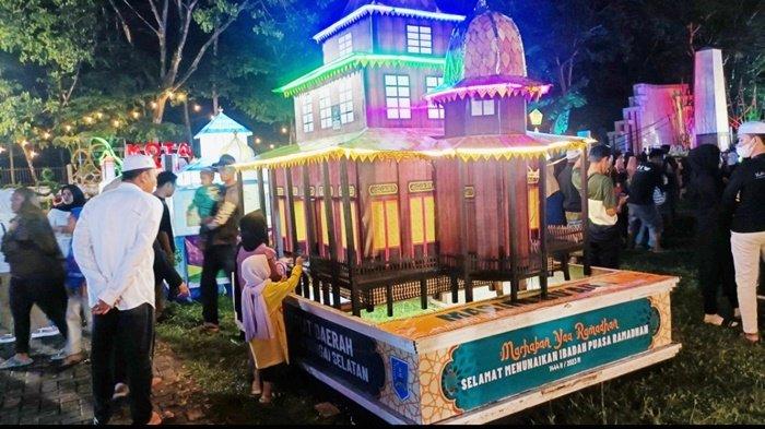 Wisata Kalsel - Tanglong Hiasi Lapangan Lambung Mangkurat Kota ...