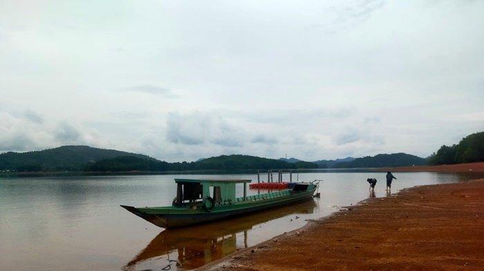 Wisata Kalsel : Kelola Destinasi Murung Batu Laba, Bumdes Tiwingan Lama ...