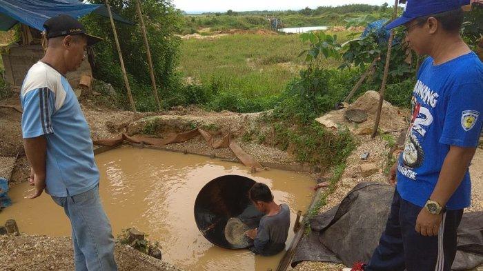 Daftar Pantangan Kala Menambang Intan di Pumpung Kecamatan Cempaka ...